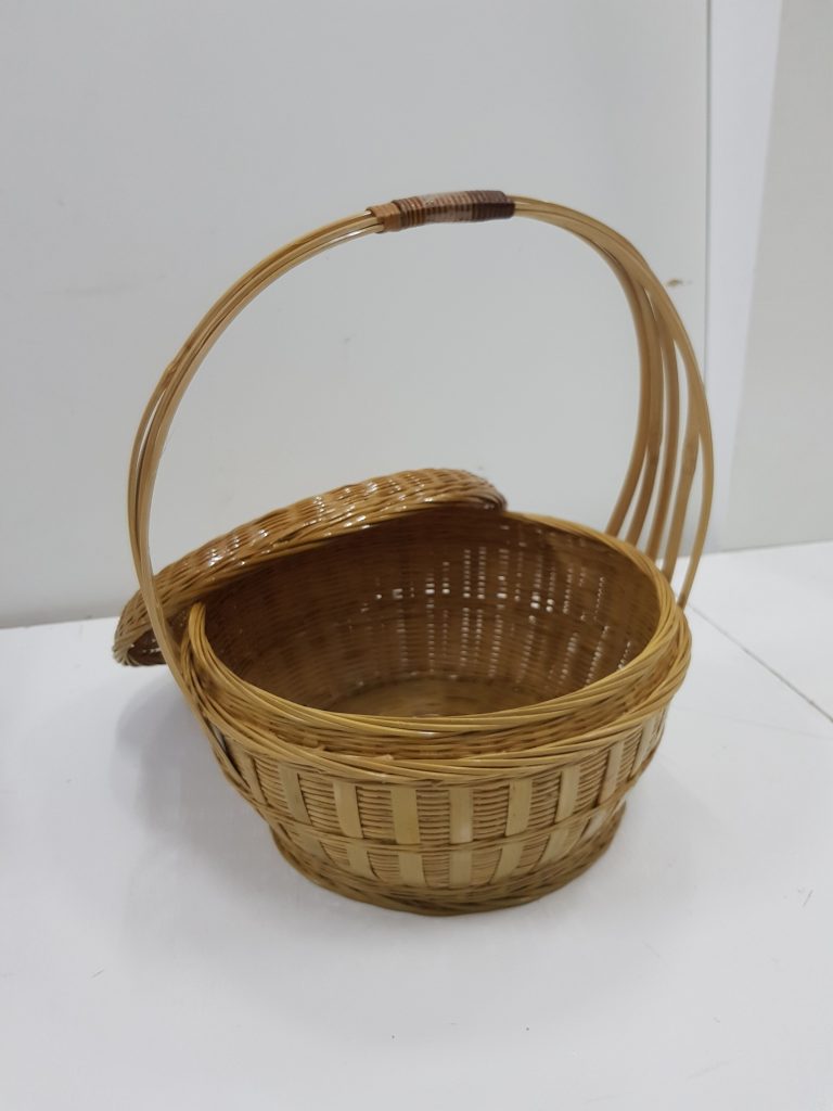 Golden brown rattan basket – Your DIY Project Rental