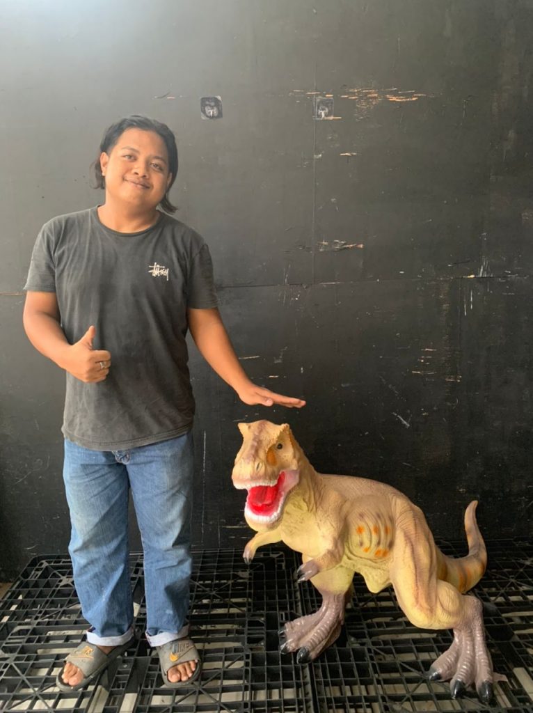 Tyrannosaurus Rex A large [rental] – Your DIY Project Rental