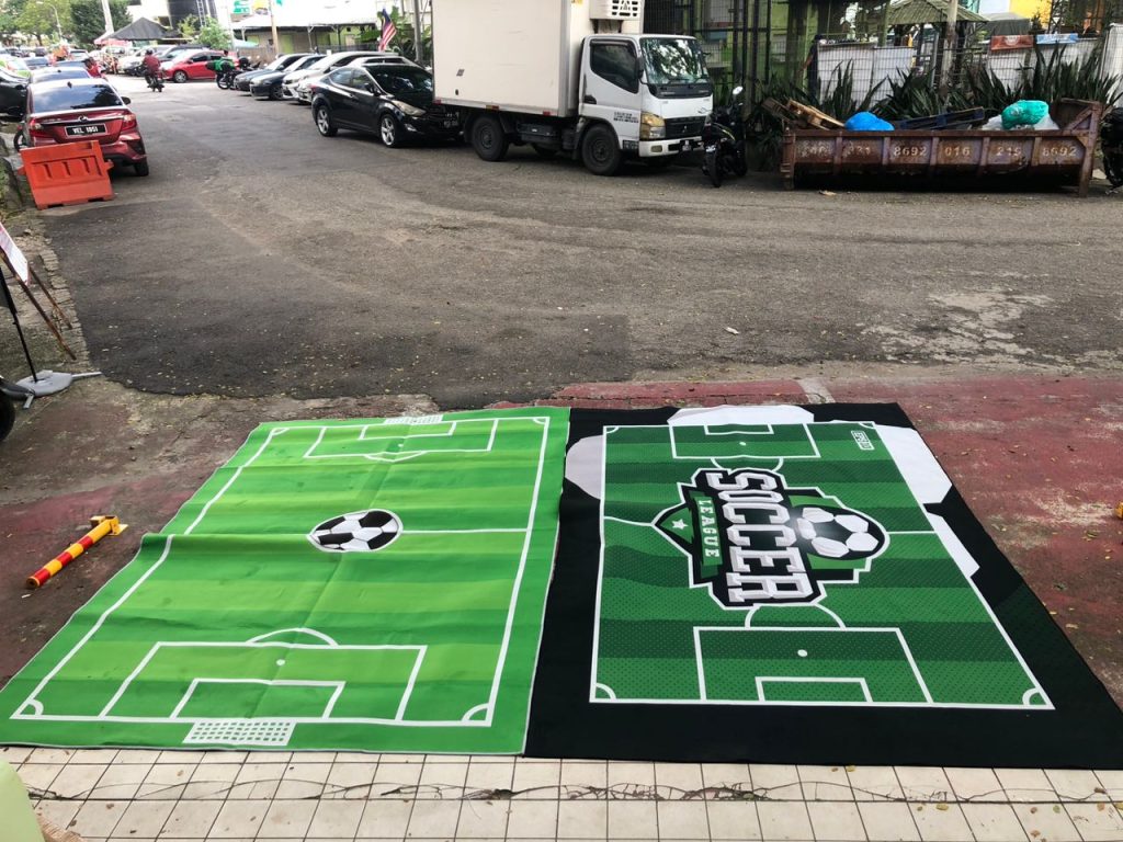 Green football field carpet World Cup floor [rental] – Your DIY Project ...