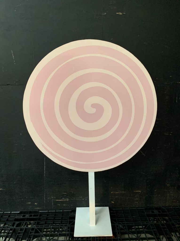 lollipop panel [rental] – Your DIY Project Rental