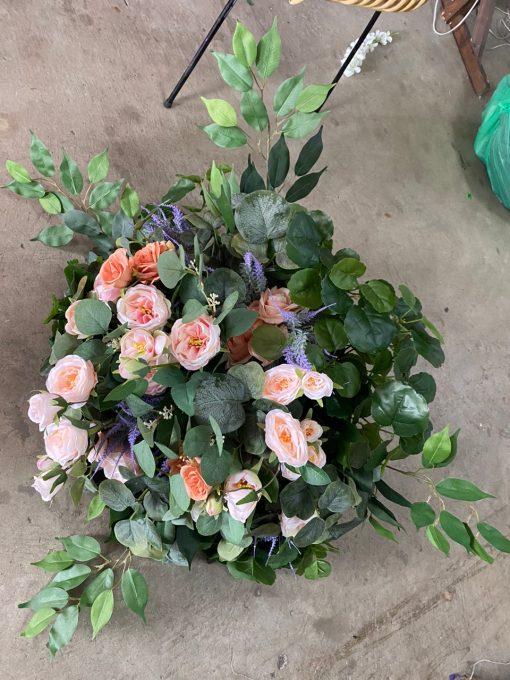 Half round flower and green leaf pastel [rental] – Your DIY Project Rental