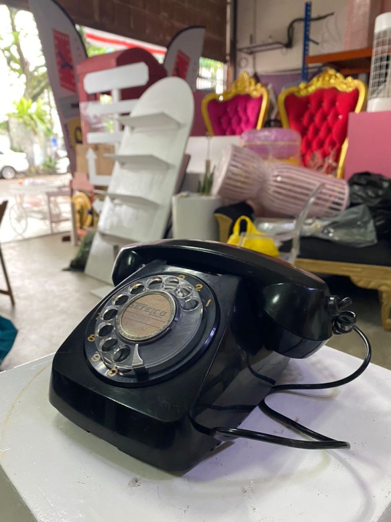 Telefon antik black [rental] – Your DIY Project Rental